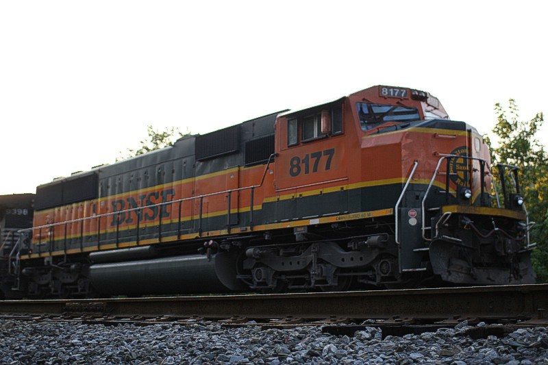 BNSF 8177